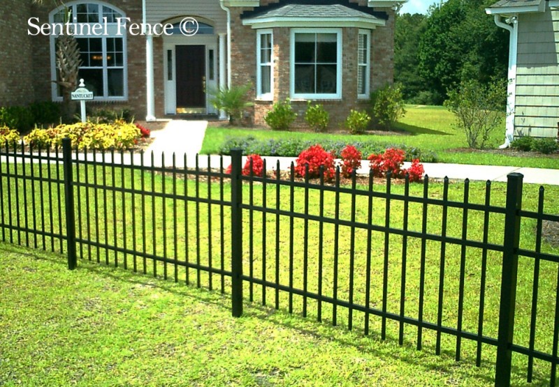 appl0003 | Sentinel Fence and Rail