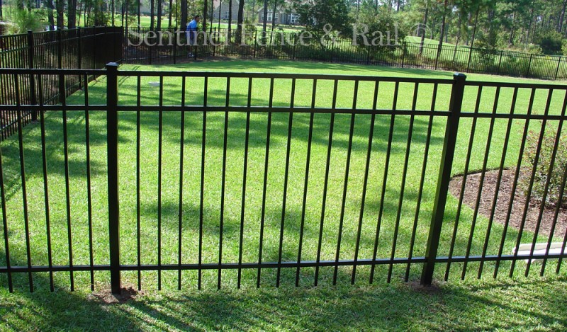 Sierra Aluminum Fencing | Sentinel Fence and Rail